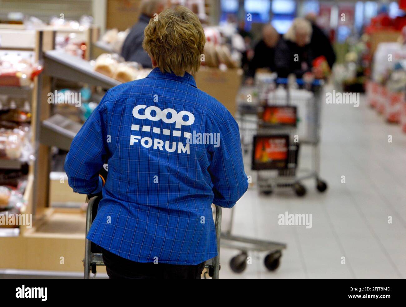 Coop shop logo hi-res stock photography and images - Alamy