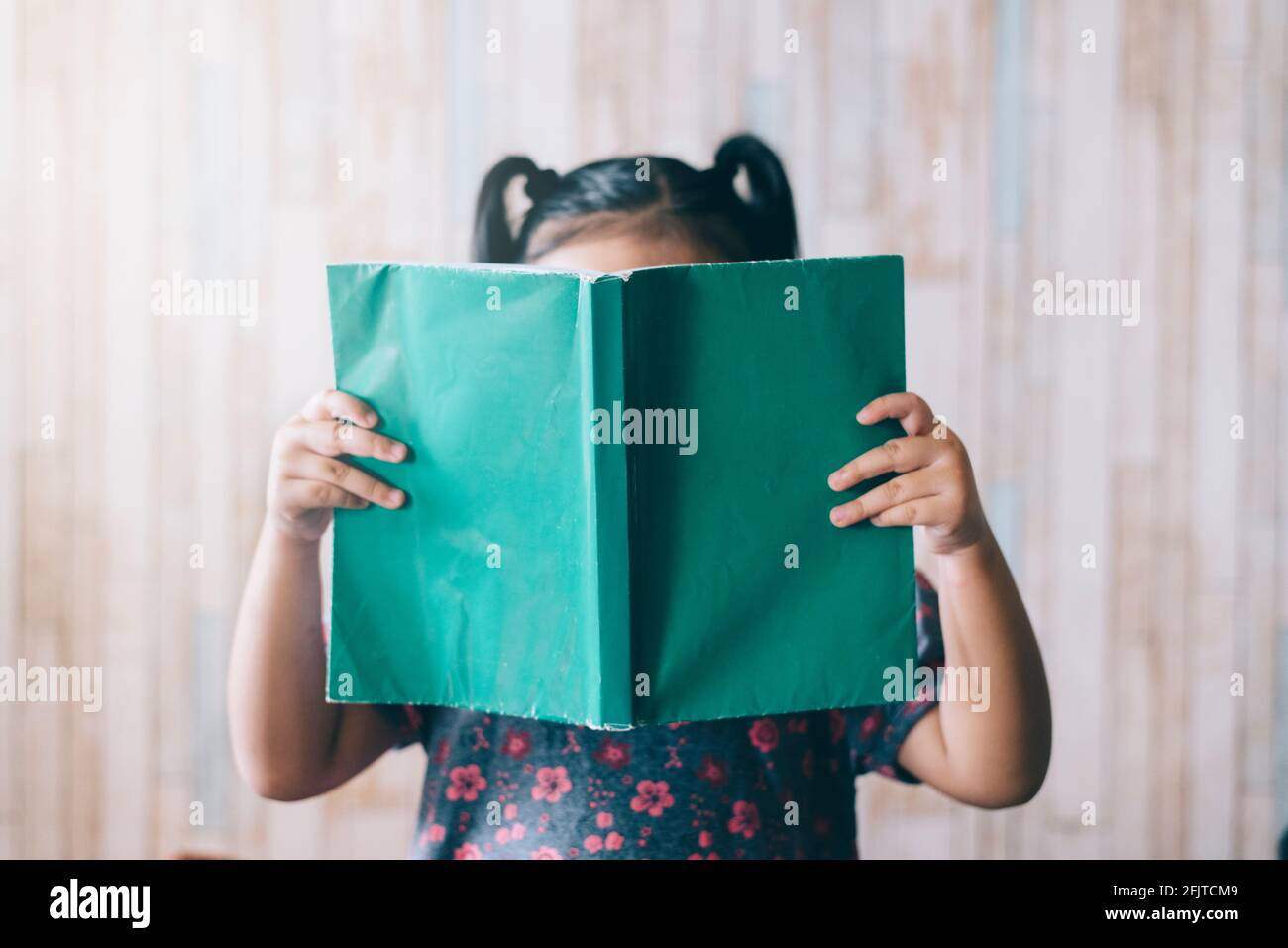 Ponytail school girl hi-res stock photography and images - Alamy