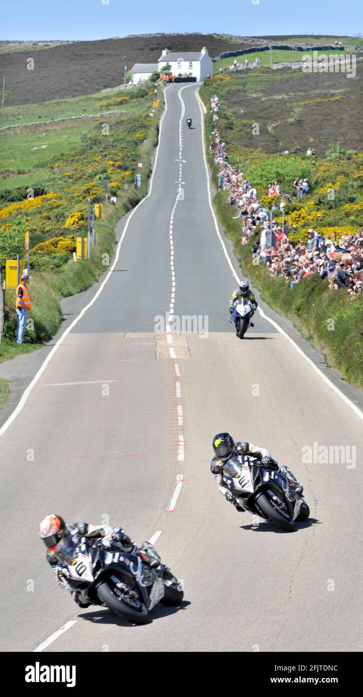 TT RACES ISLE OF MAN. THE DAINESE SUPERBIKE TT AT Creg-Ny-Baa THE ...