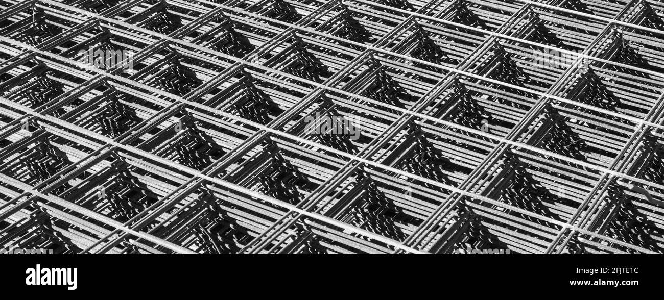 Iron mesh for concreting Stock Photo - Alamy