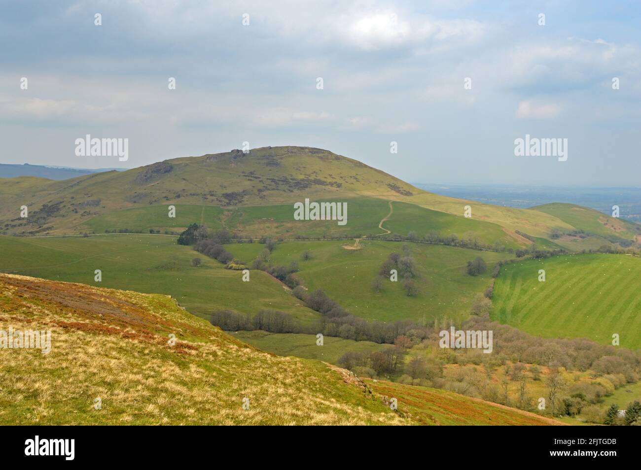 Views of Caer Caradoc from Willstone Hill, Shropshire Stock Photo - Alamy