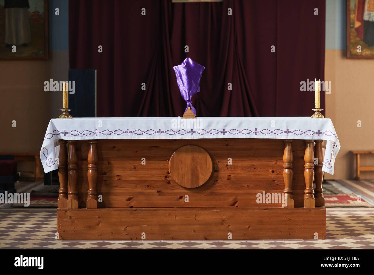 Image of beautiful altar in the catholic church Stock Photo - Alamy