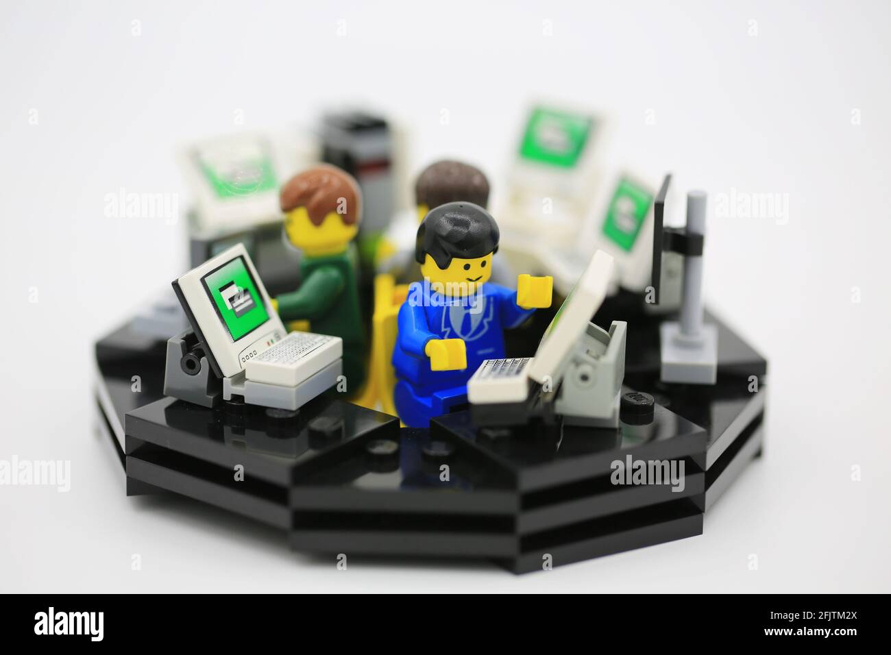 Busy call center hi-res stock photography and images - Alamy