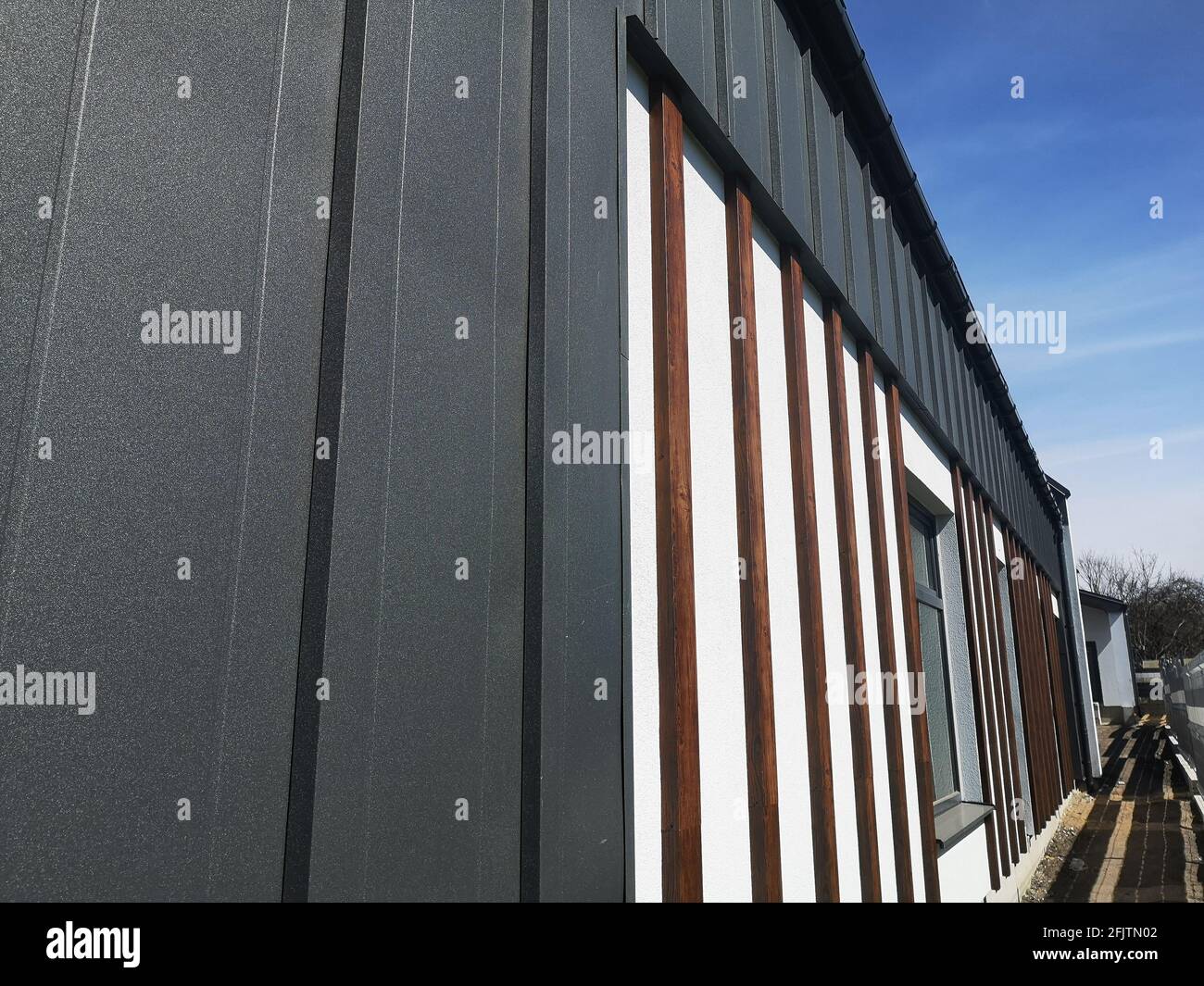 Industrial steel sheet cladding hi-res stock photography and images - Alamy