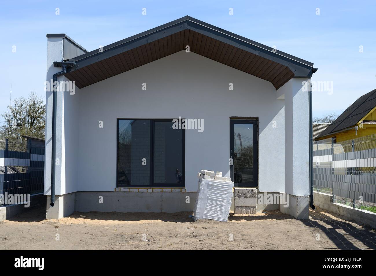Separate building hi-res stock photography and images - Alamy