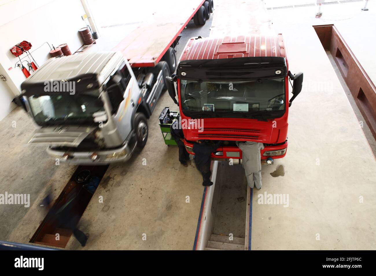 Vehicle heavy goods hi-res stock photography and images - Alamy