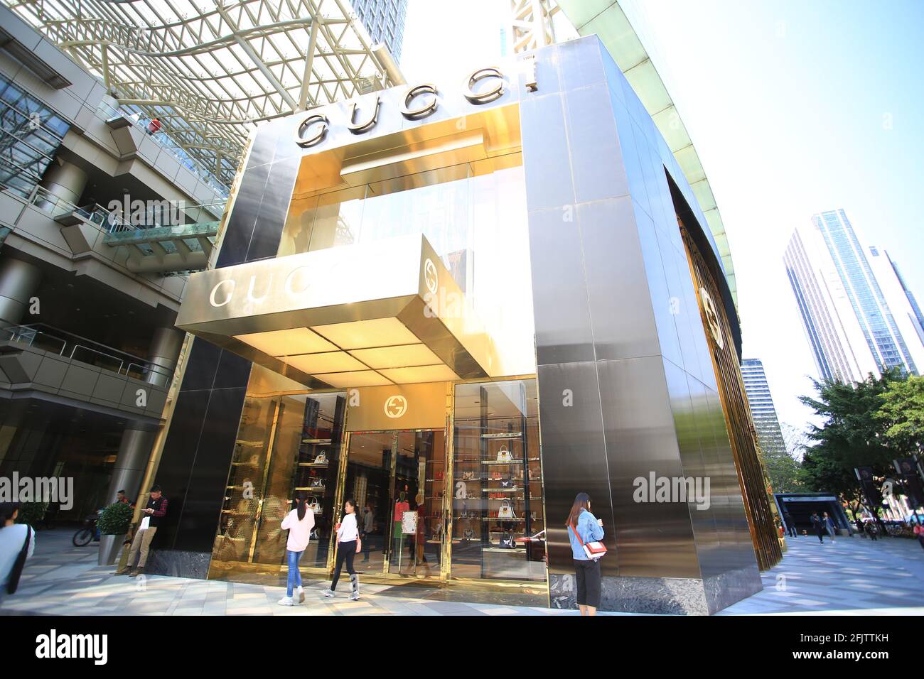 Gucci china store hi-res stock photography and images - Alamy