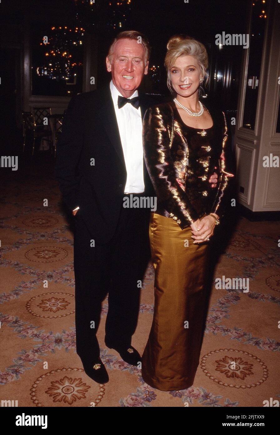 Vin Scully and wife, Sandy 1989 Credit: Ralph Dominguez/MediaPunch ...