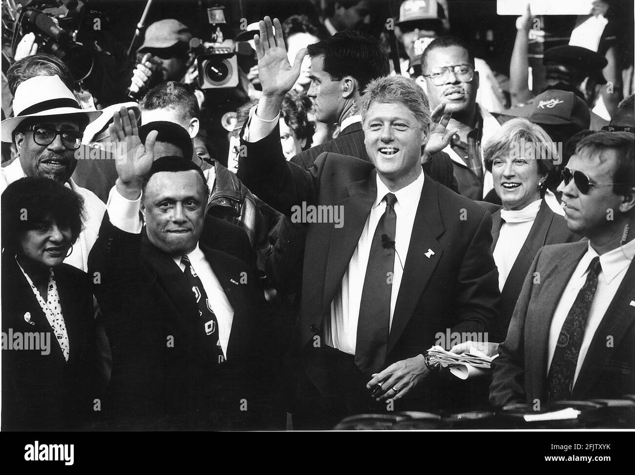 Bill Clinton waving to the crowds president of the US Stock Photo - Alamy