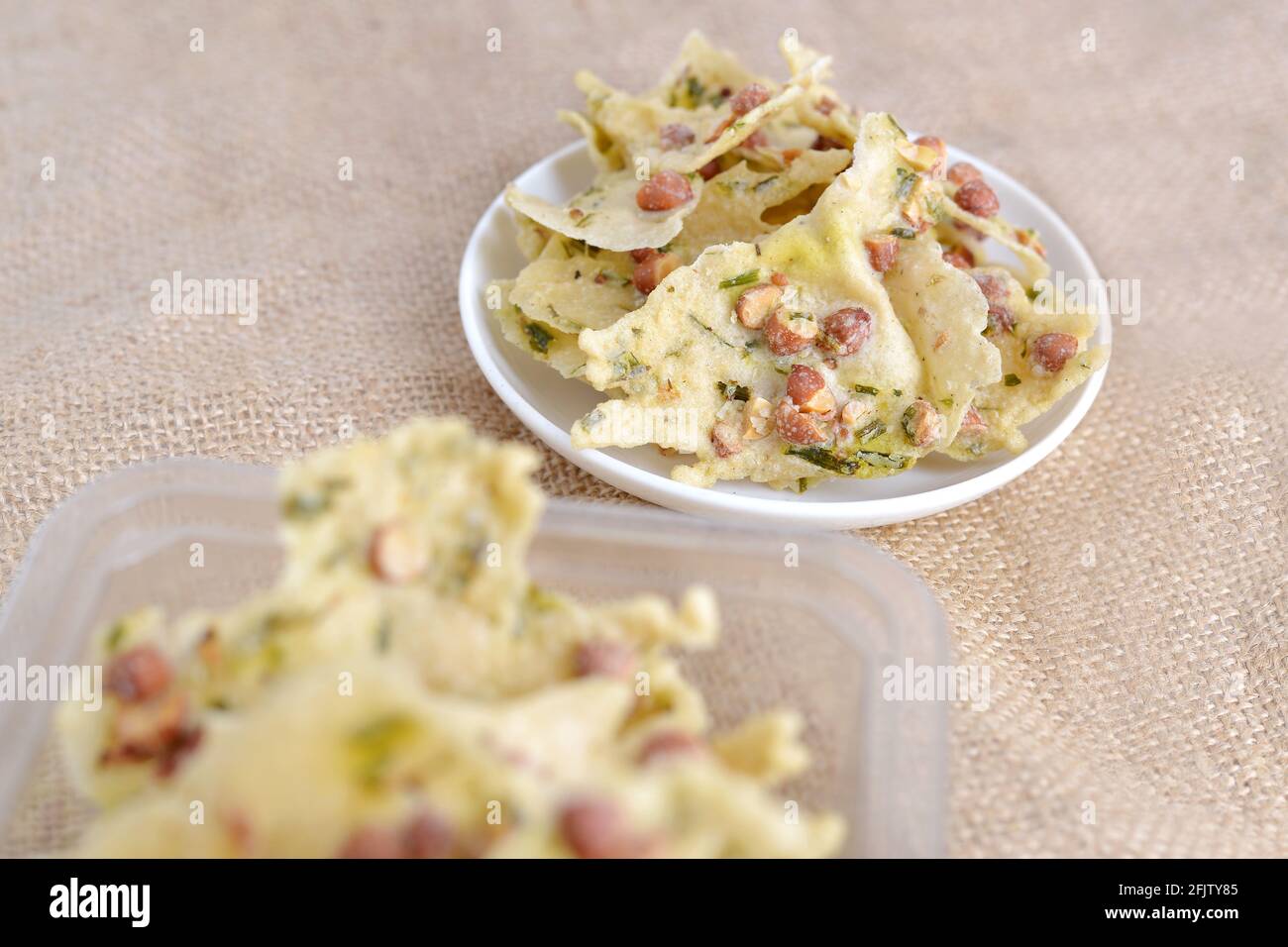 Peyek kacang hi-res stock photography and images - Alamy