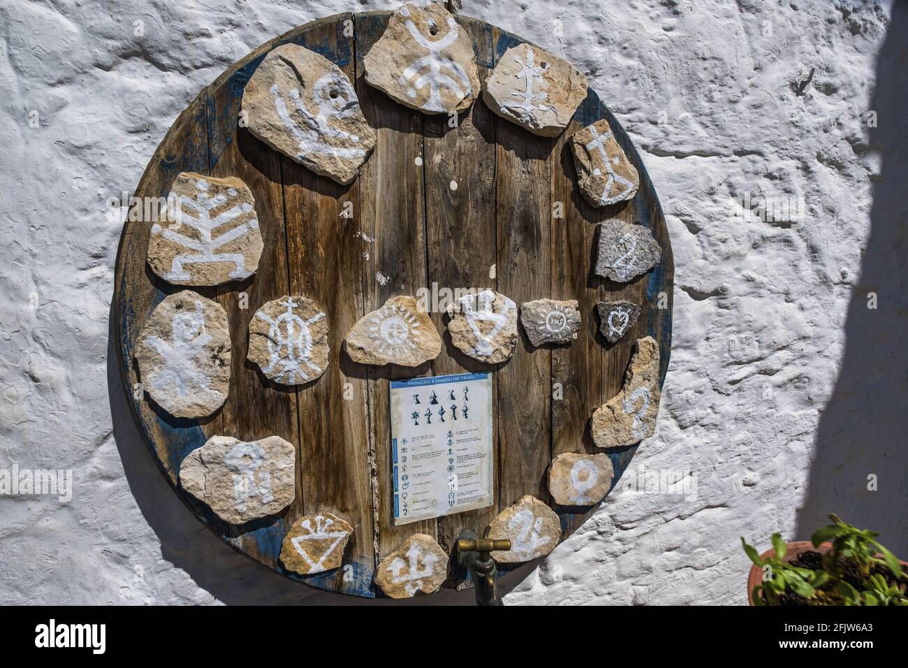 Paganism symbols hi-res stock photography and images - Alamy