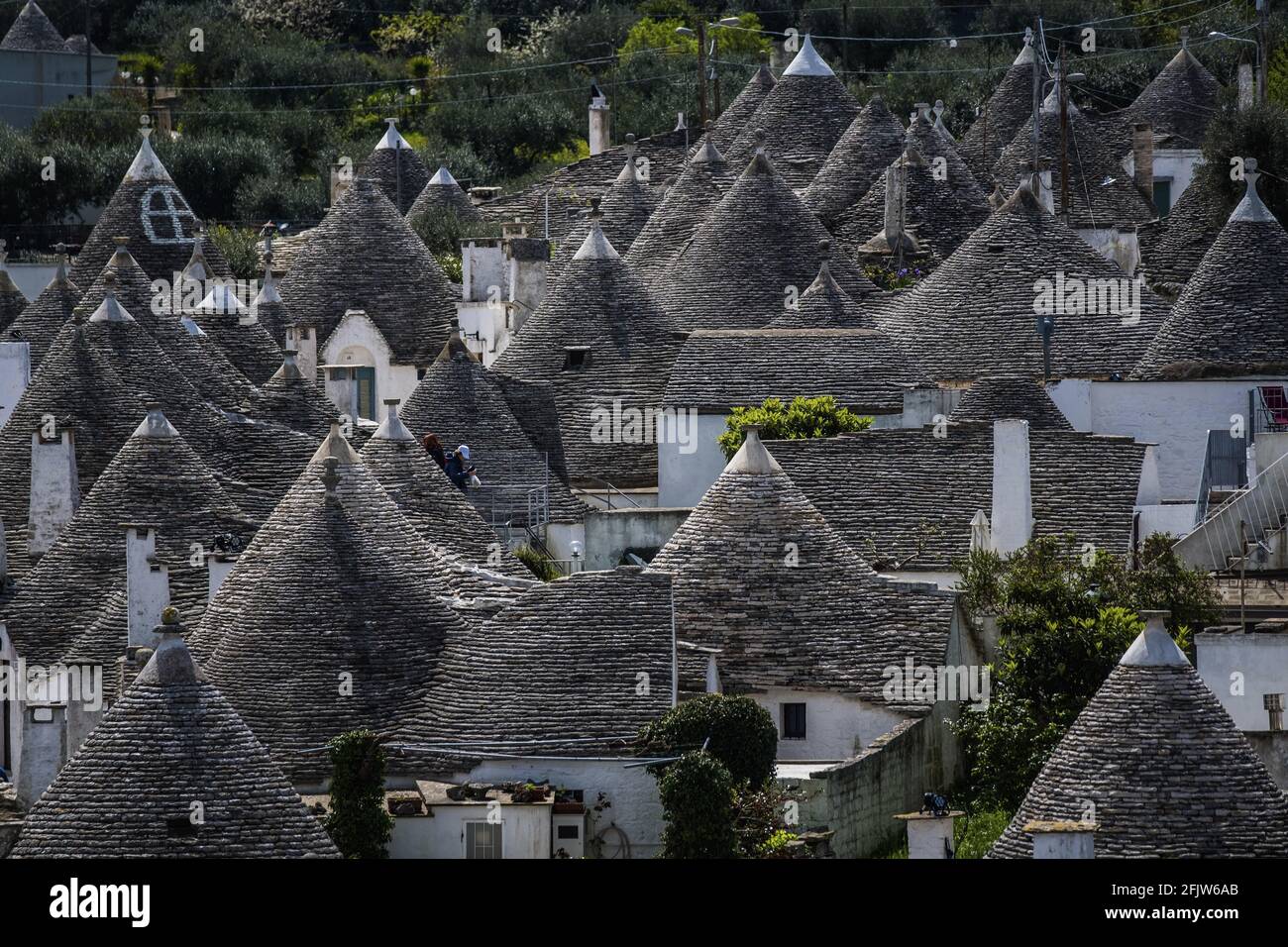 Italia, Puglia, Alberobello, bee-hives houses, or trulli Stock Photo ...