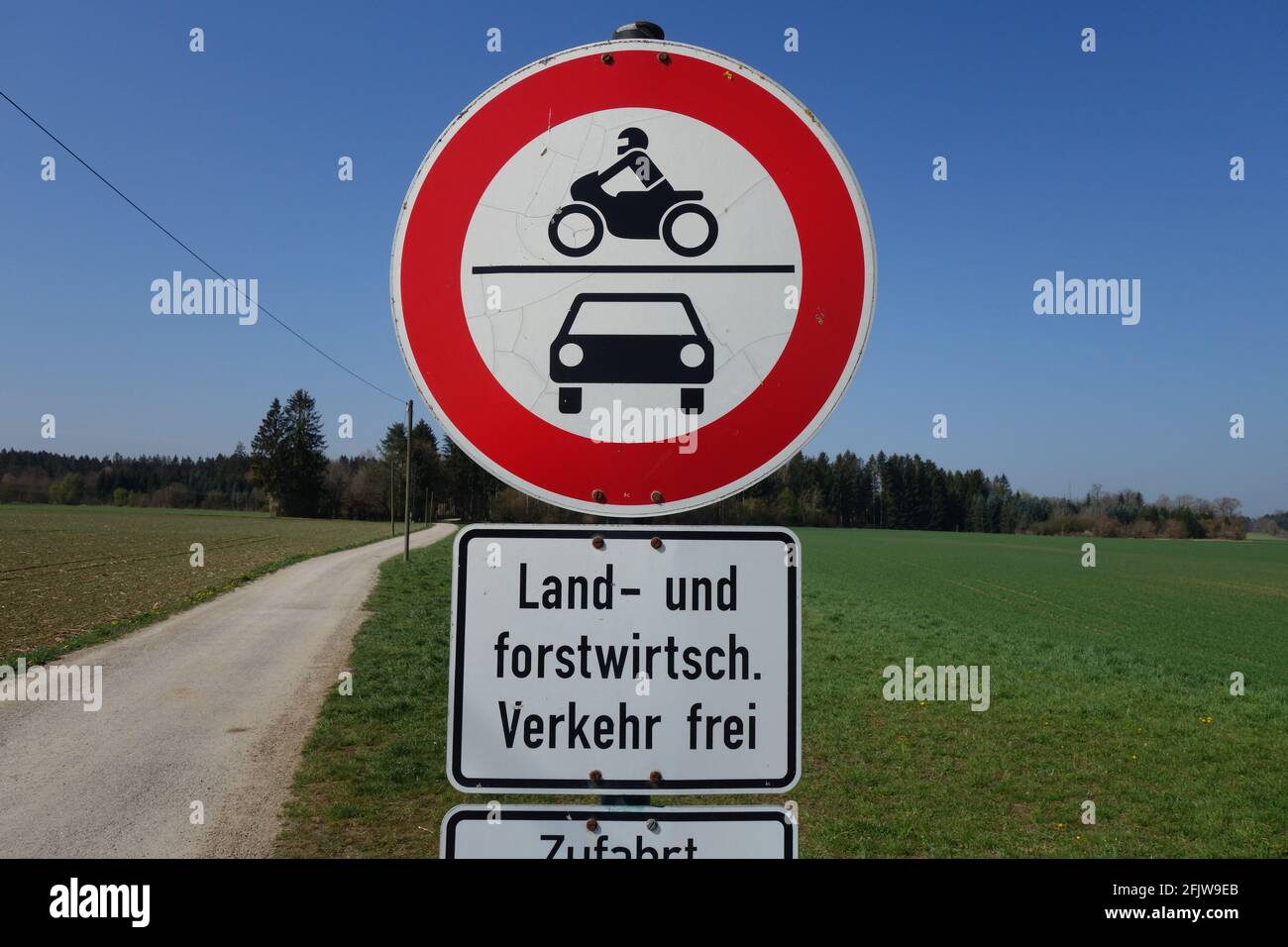 Round traffic sign - motorized vehicles are prohibited Stock Photo - Alamy