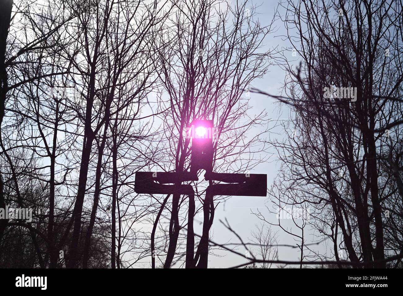 Steel cross hi-res stock photography and images - Alamy