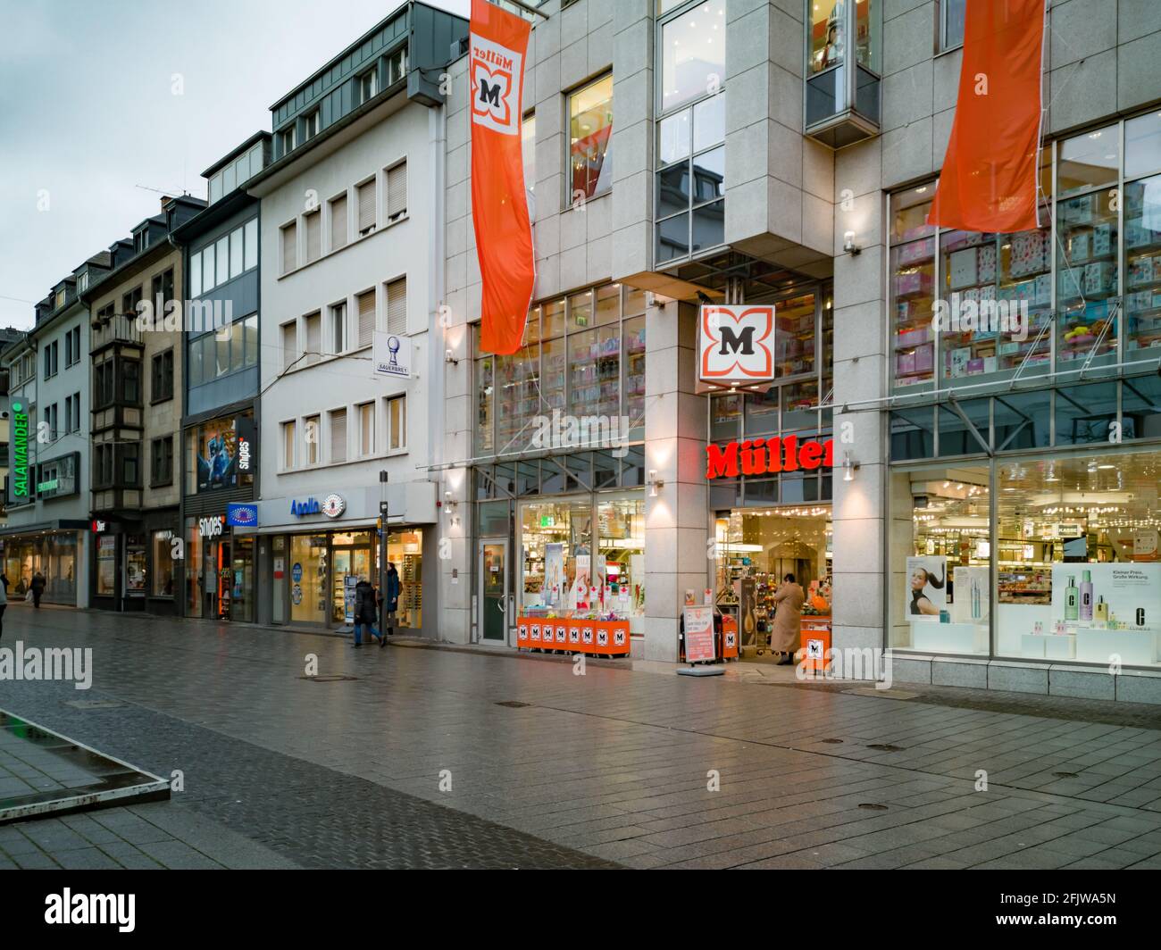 Müller logo hi-res stock photography and images - Alamy