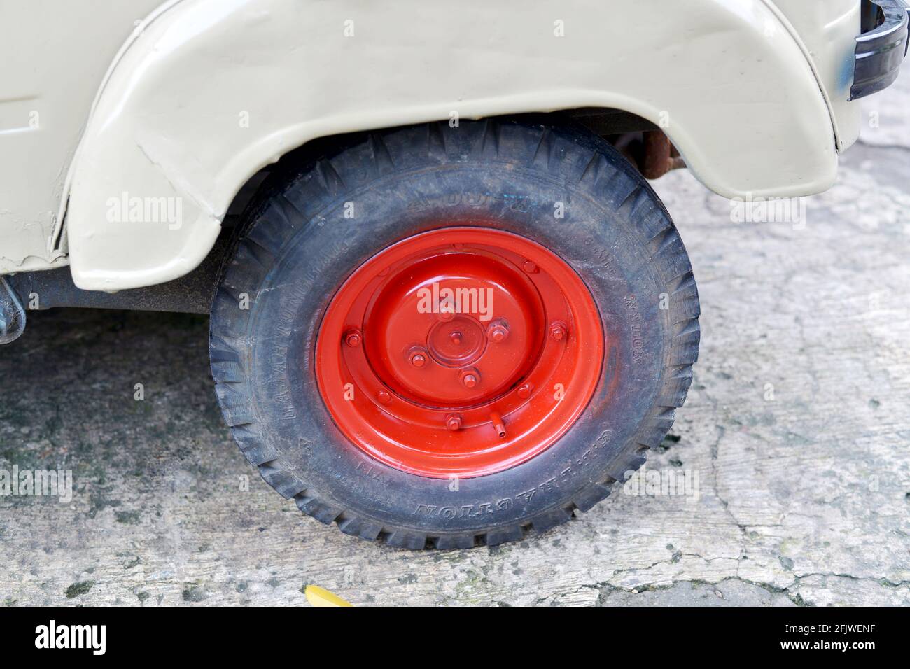 Old car wheels hi-res stock photography and images - Alamy