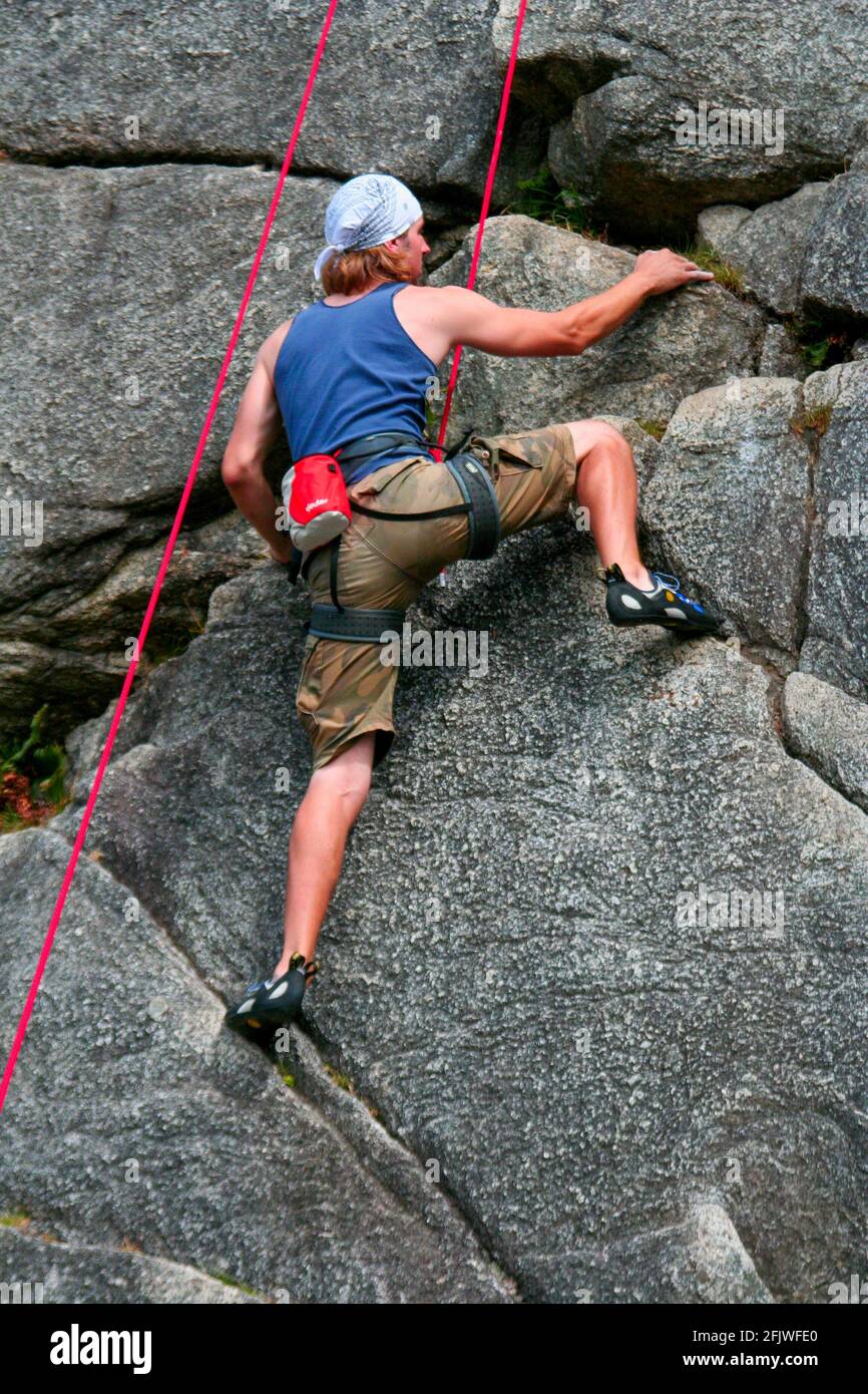 Easy rock climbing hi-res stock photography and images - Alamy