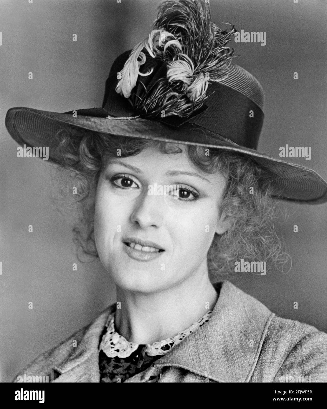 Bernadette Peters, Head and Shoulders Publicity Portrait for the Film ... Bernadette Peters, Head and Shoulders Publicity Portrait for the Film ...