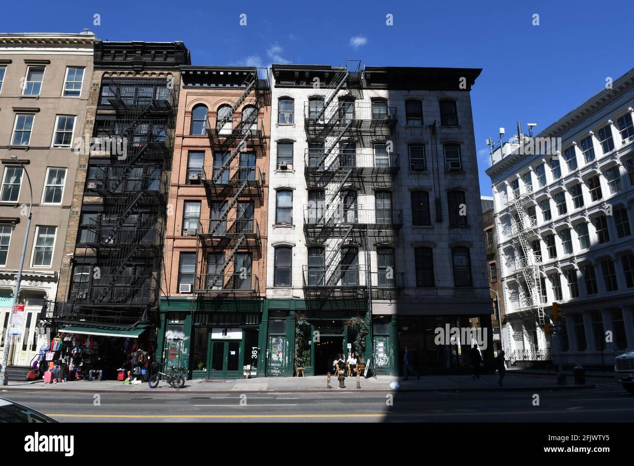 Old Buildings In Tribeca High Resolution Stock Photography and Images ...