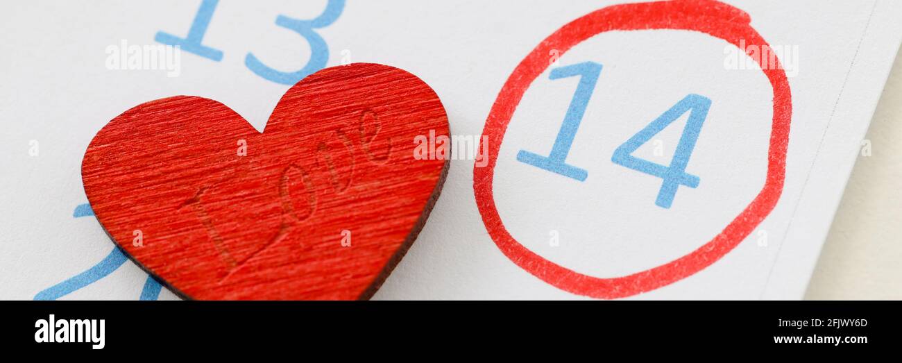 Date circled on calendar hi-res stock photography and images - Alamy