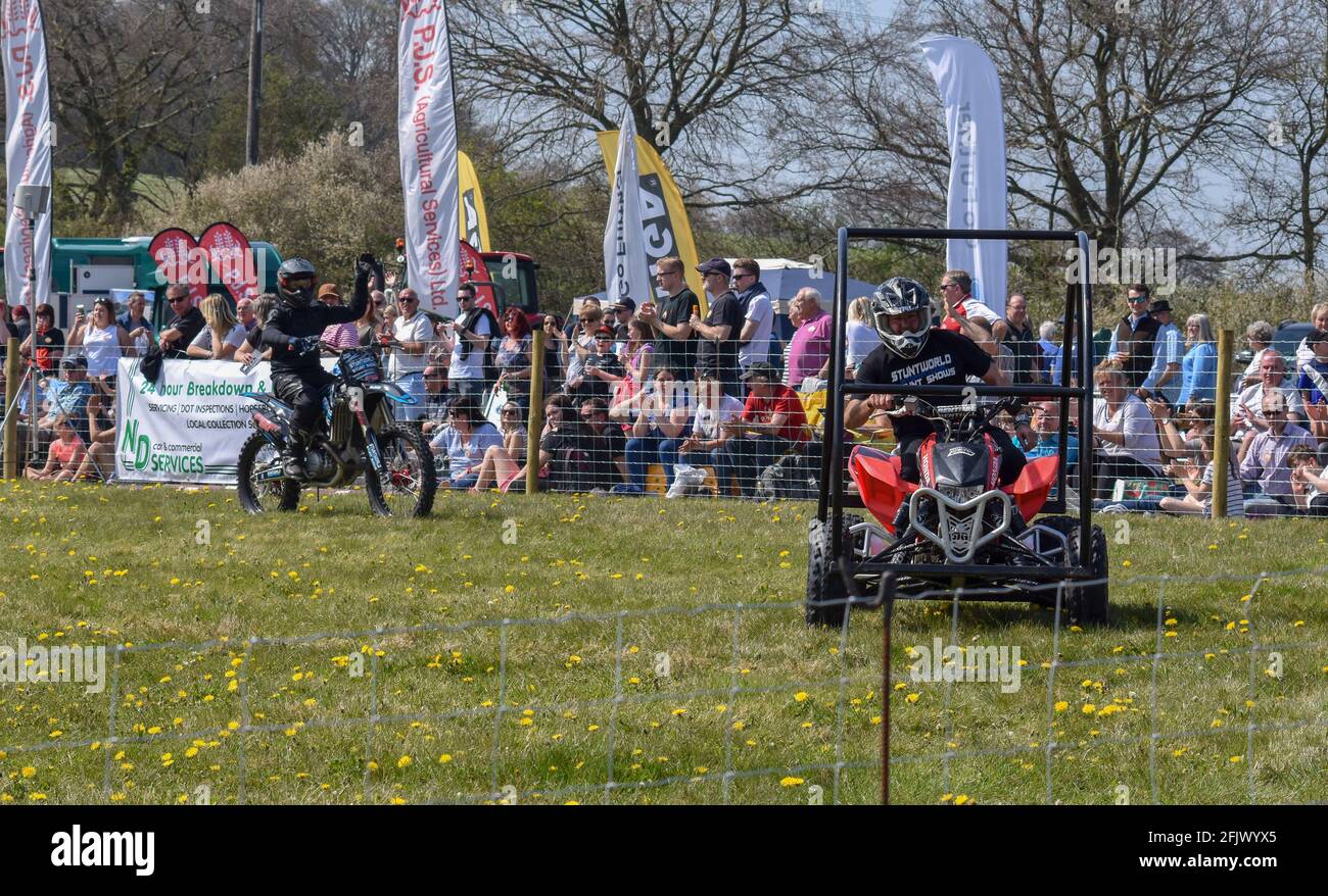 Lambourn Horse Racing open day Stock Photo - Alamy