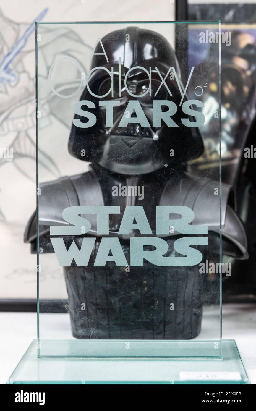 East Bristol Auctions, Bristol, UK. 26th April 2021. Items belonging to ...