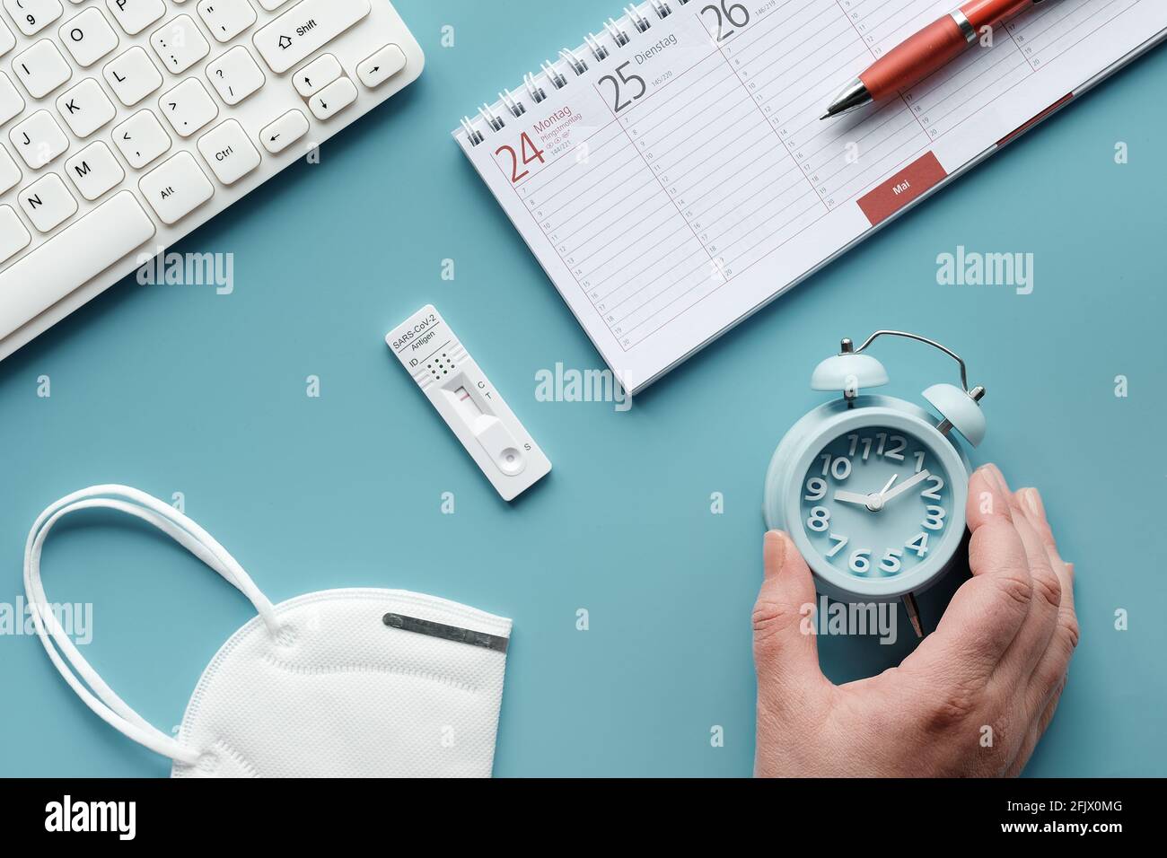 Week planner, chnelltest, rapid corona test in German language. Express ...