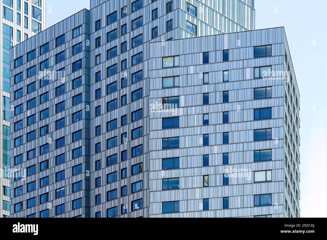 Diagonal window pattern of Downtown Brooklyn apartment tower Stock ...