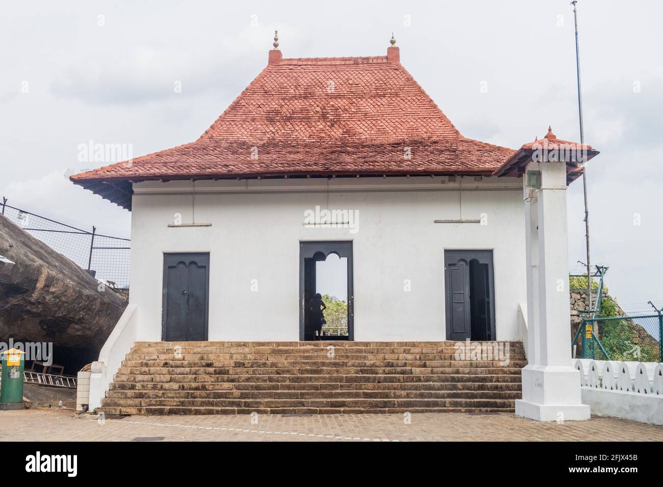 Entry gate to Dambulla cave temple, Sri Lanka Stock Photo - Alamy