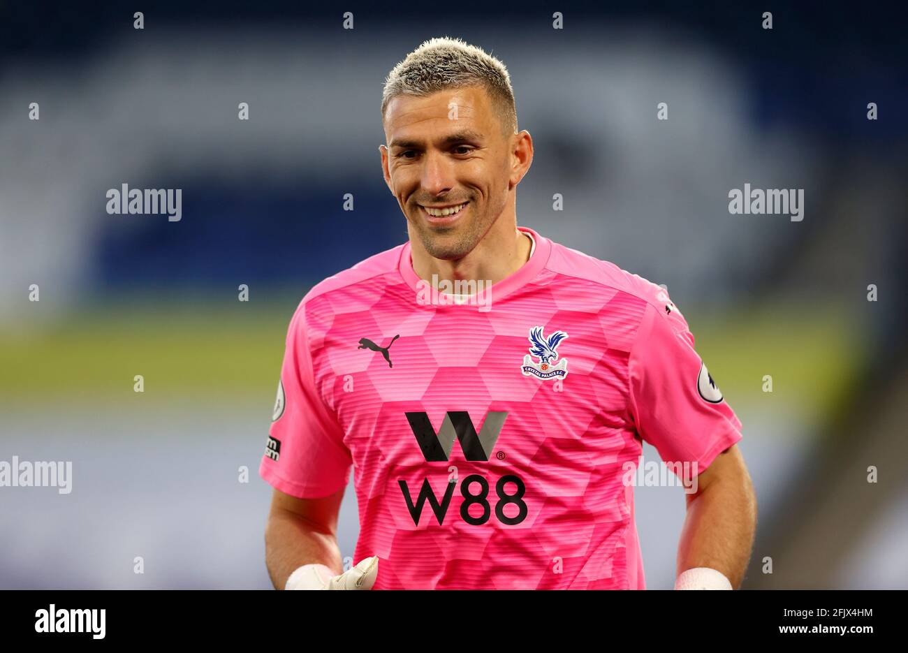 Crystal Palace goalkeeper Vicente Guaita during the Premier League ...