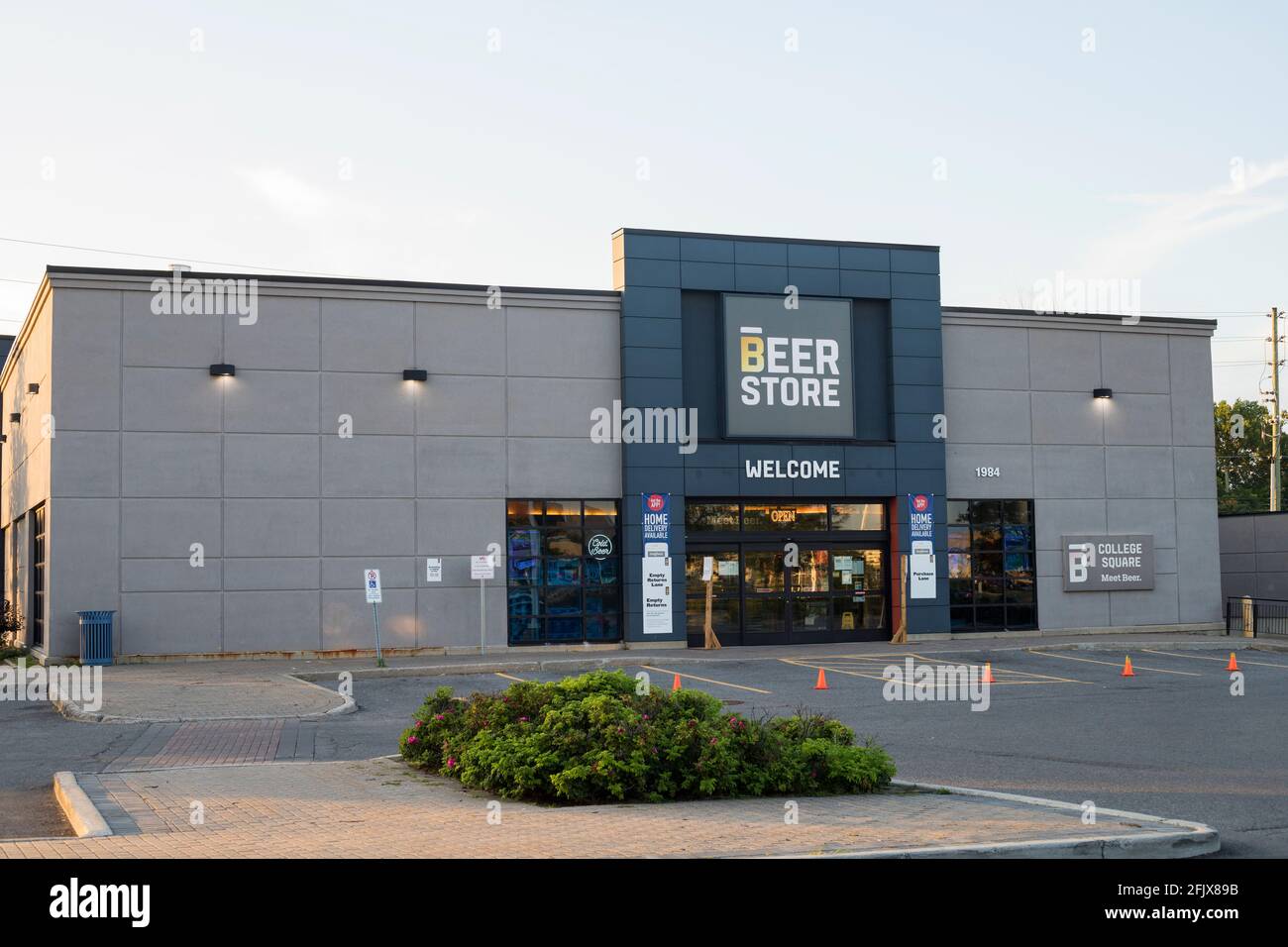 Beer store hi-res stock photography and images - Alamy