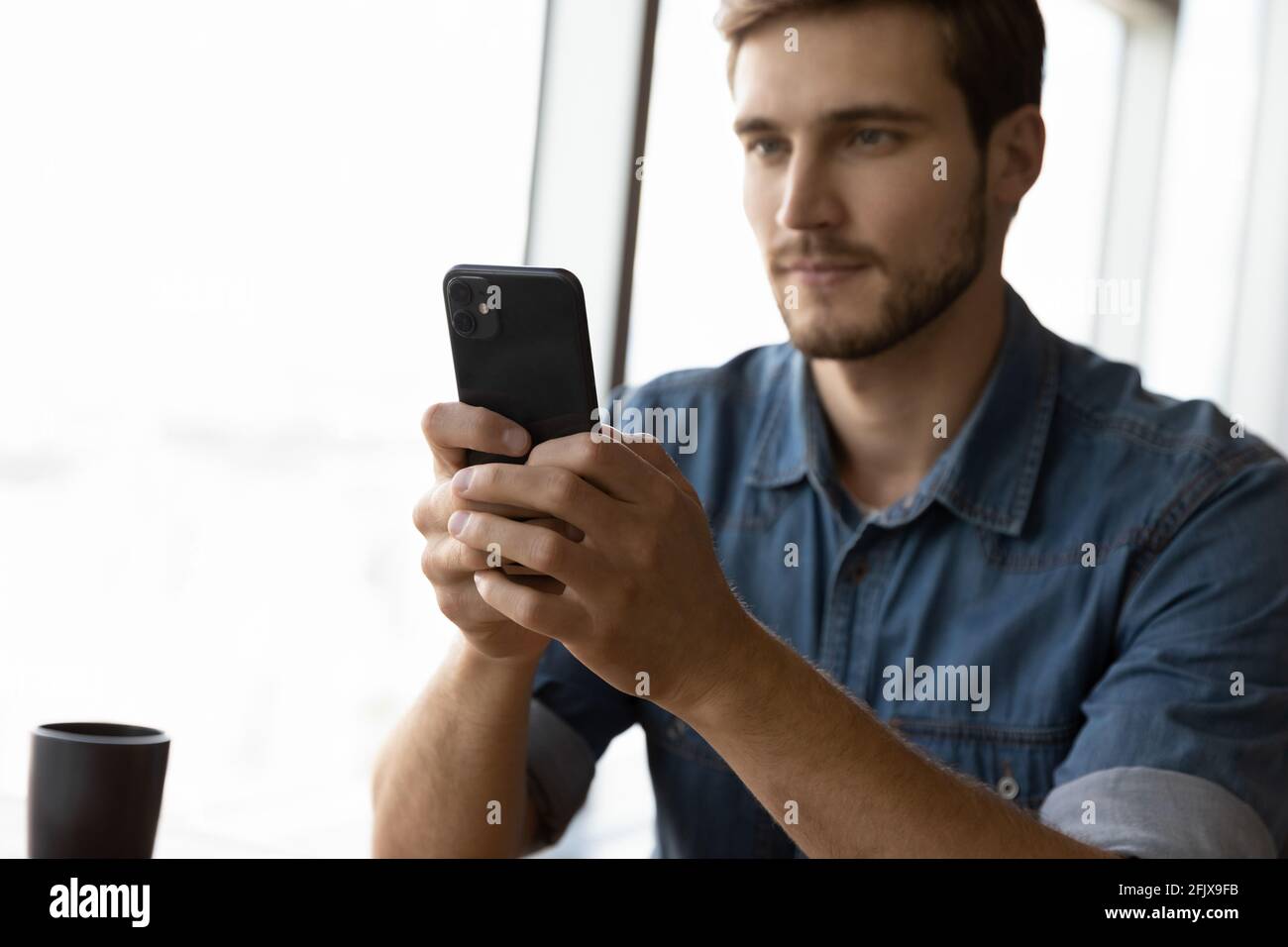 Cellular gadget hi-res stock photography and images - Alamy