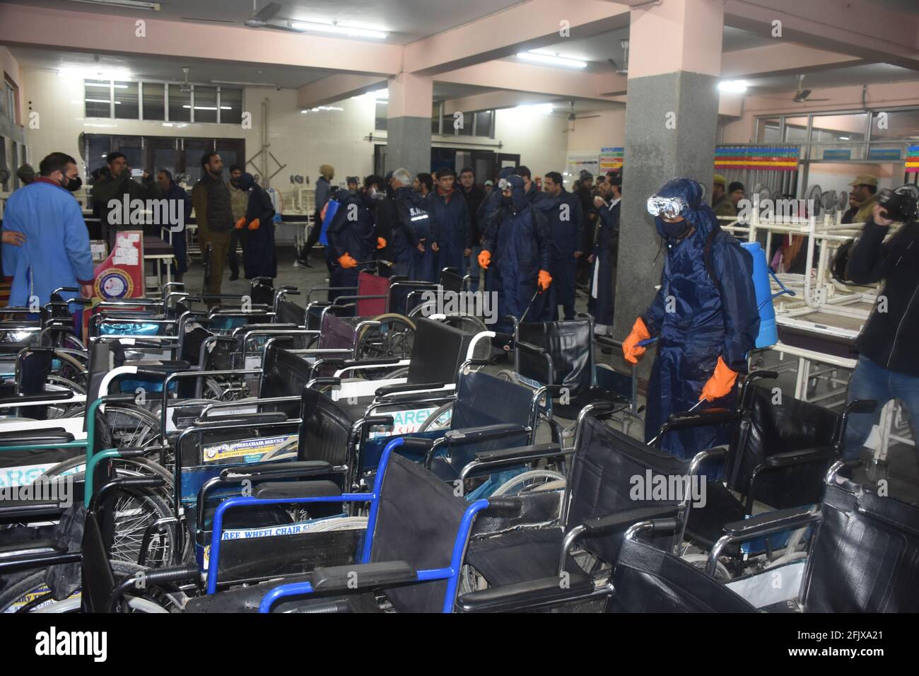 Srinagar, Jammu and kashmir India 07 August 2020. Blue kit wearing men ...