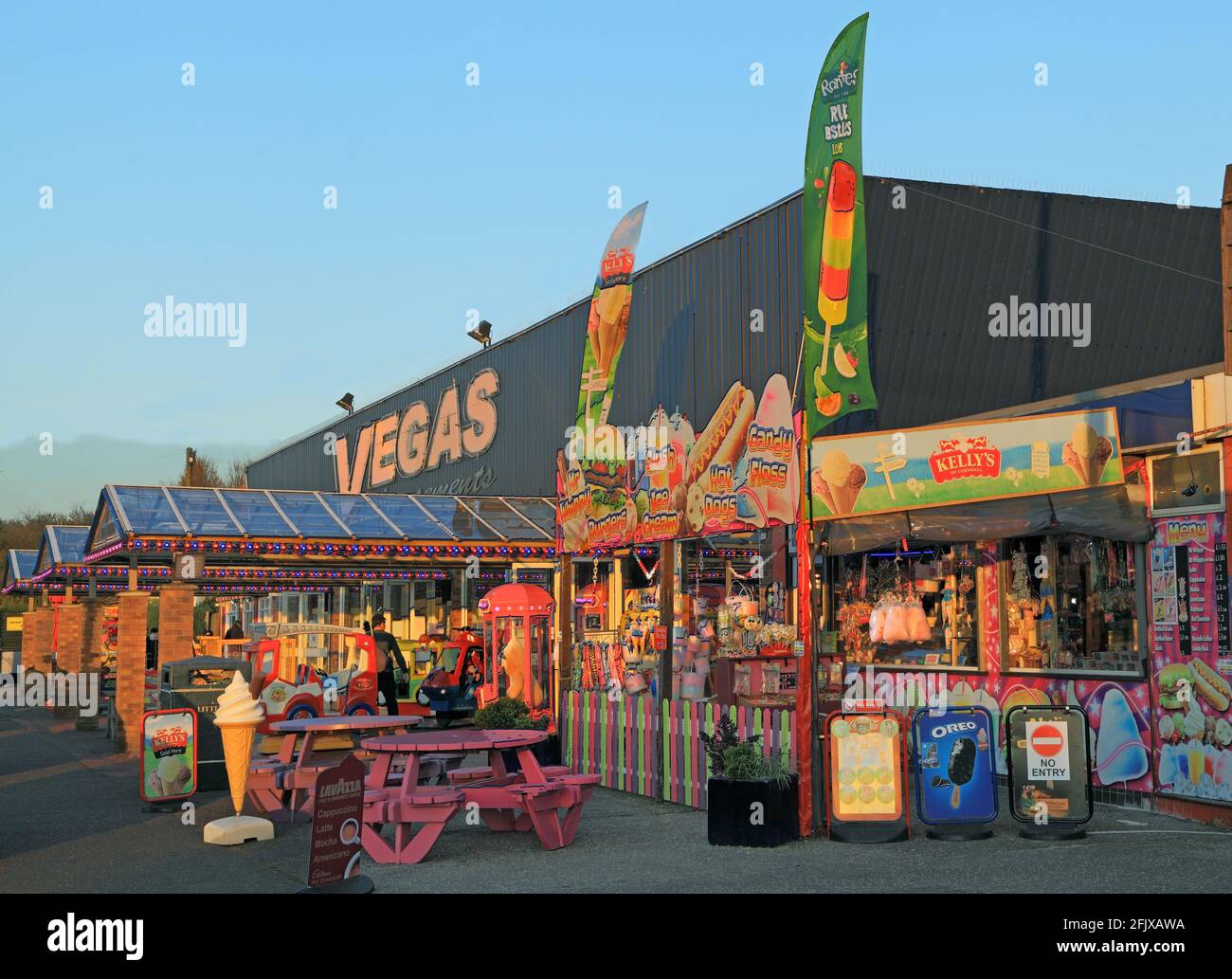 Amusement arcade england hi-res stock photography and images - Alamy
