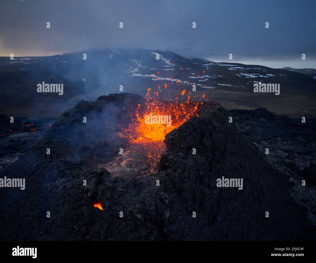 Volcano lava hi-res stock photography and images - Alamy