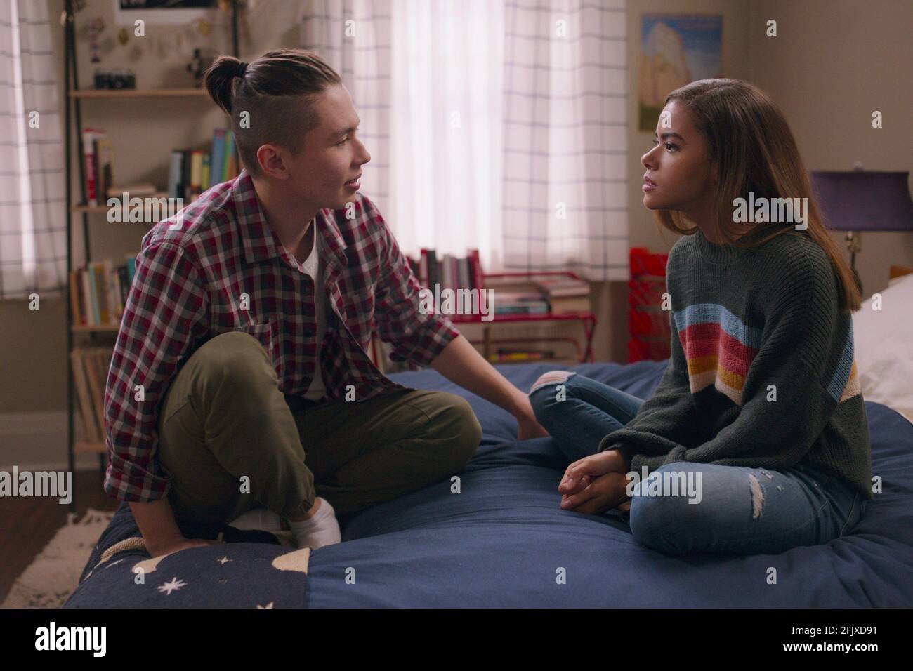 GINNY & GEORGIA, (aka GINNY AND GEORGIA), from left: Mason Temple ...