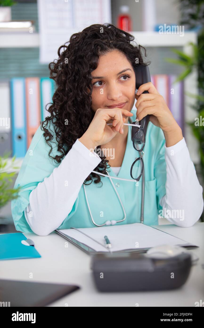 Clinic reception desk hi-res stock photography and images - Alamy