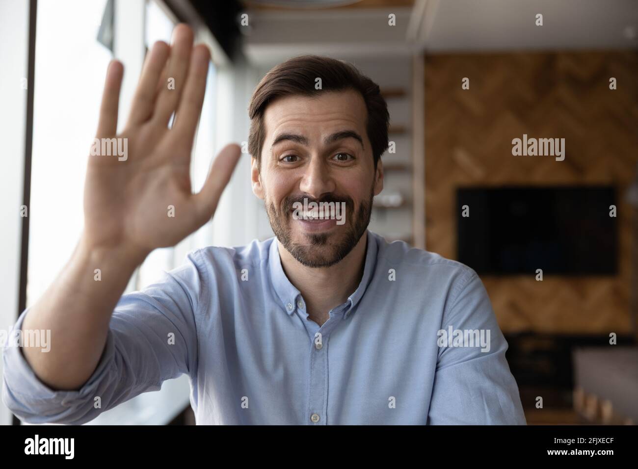 Talking headshot profile hi-res stock photography and images - Alamy