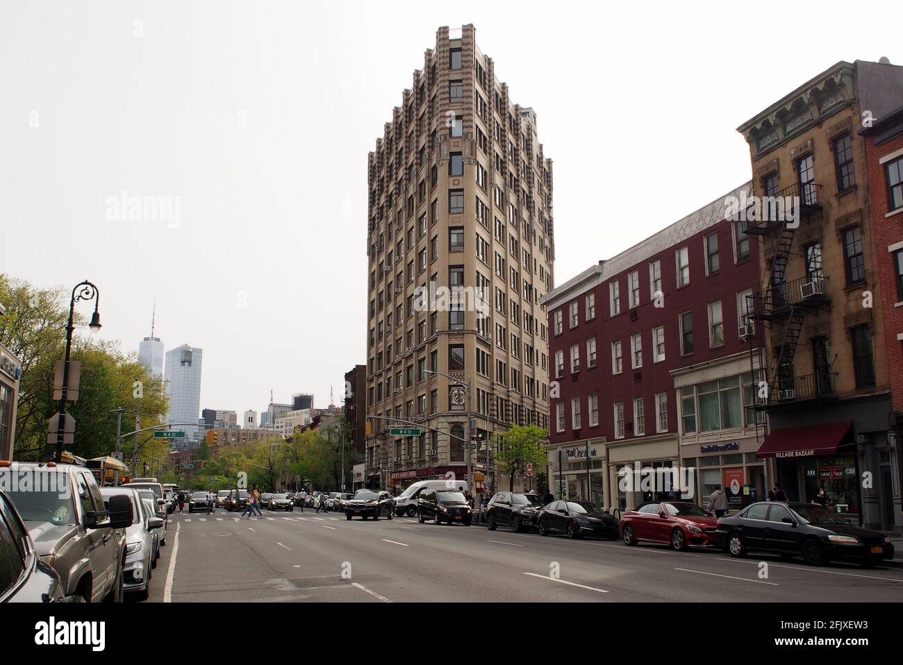 1929 multi-story residential Art Deco building at 2 Cornelia Street ...