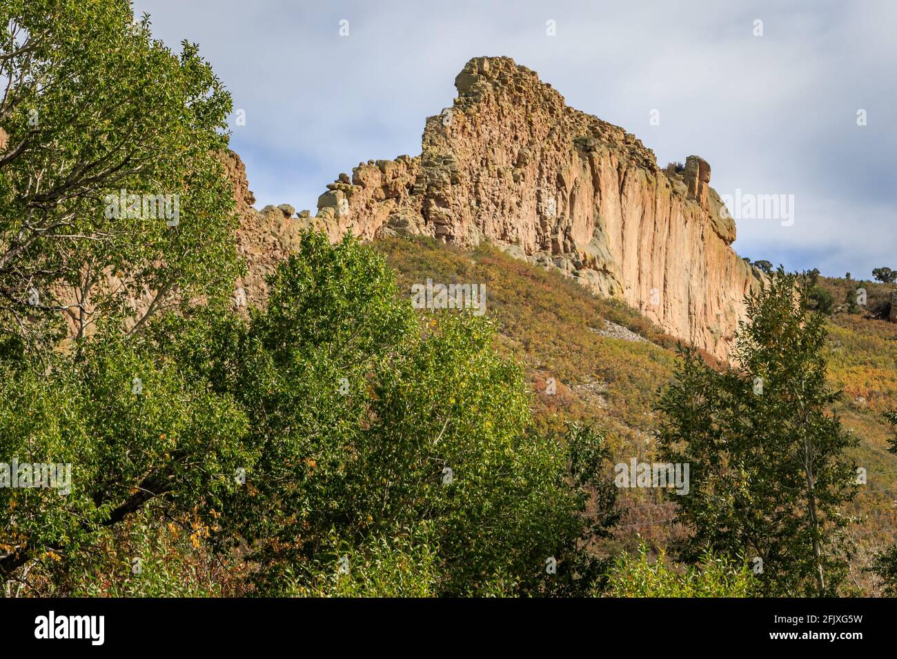 The Great Dikes rock formations in the Spanish Peaks of Colorado, USA ...