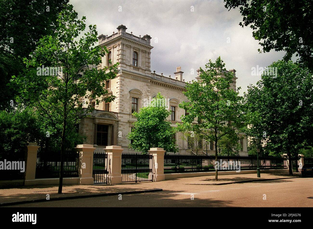 18 19 kensington gardens hi-res stock photography and images - Alamy