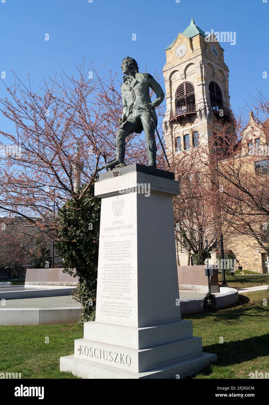 Kosciuszko sculpture hi-res stock photography and images - Alamy