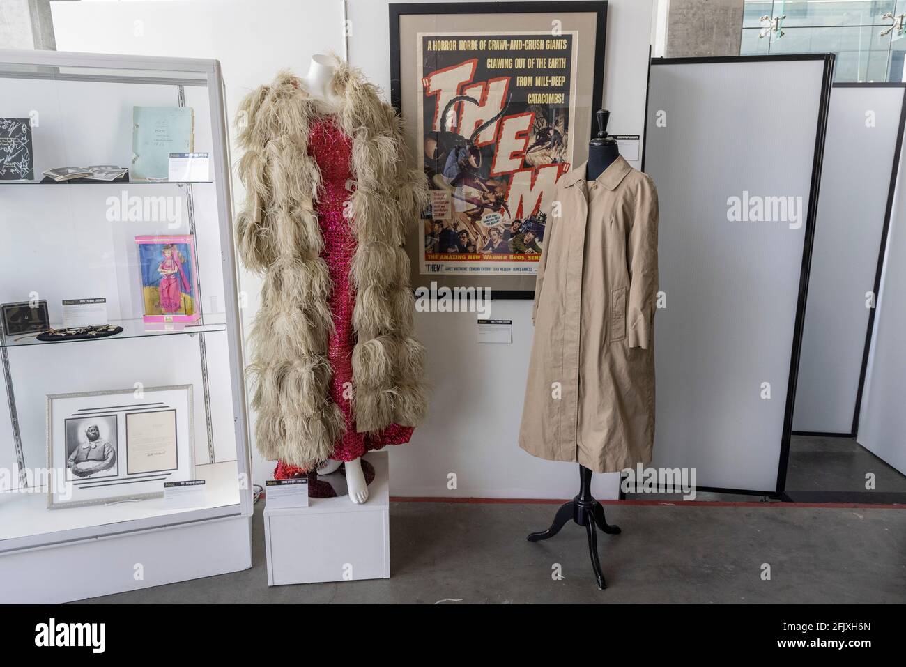 Hollywood Legends and Luminaries auction at Julien’s Auctions ...