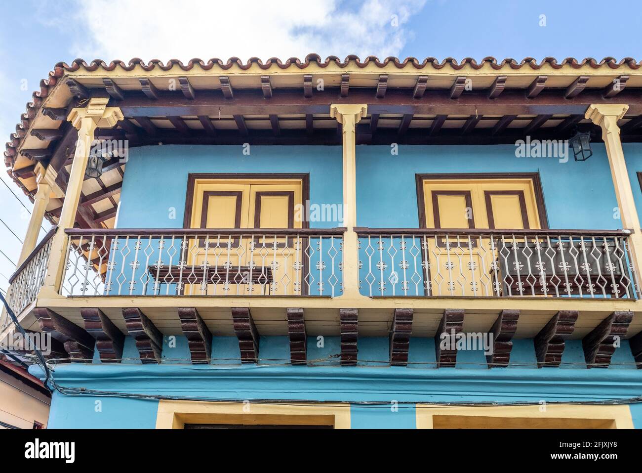Balcony railing colonial architecture hi-res stock photography and ...