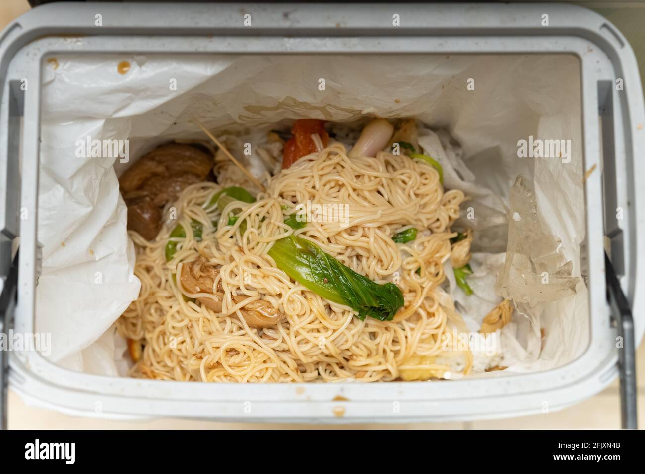 Kitchen dustbin hi-res stock photography and images - Alamy