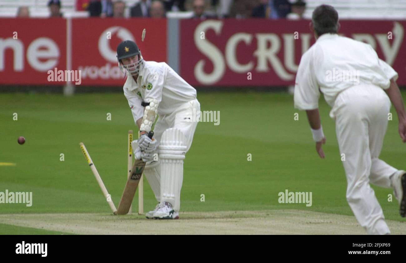 G.FLOWER BOWLED BY CADDICK DURING THE 1st TEST ENGLAND V ZIMBABWE ...