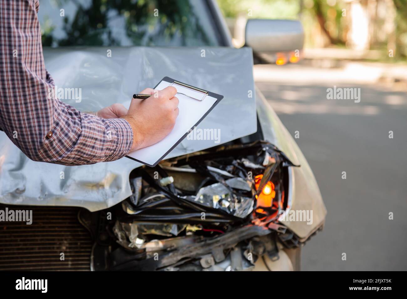 Traffic accident report hi-res stock photography and images - Alamy