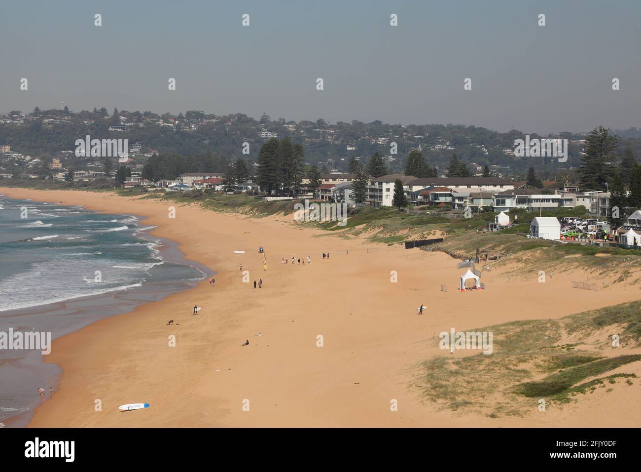 Narrabeen beach hi-res stock photography and images - Alamy