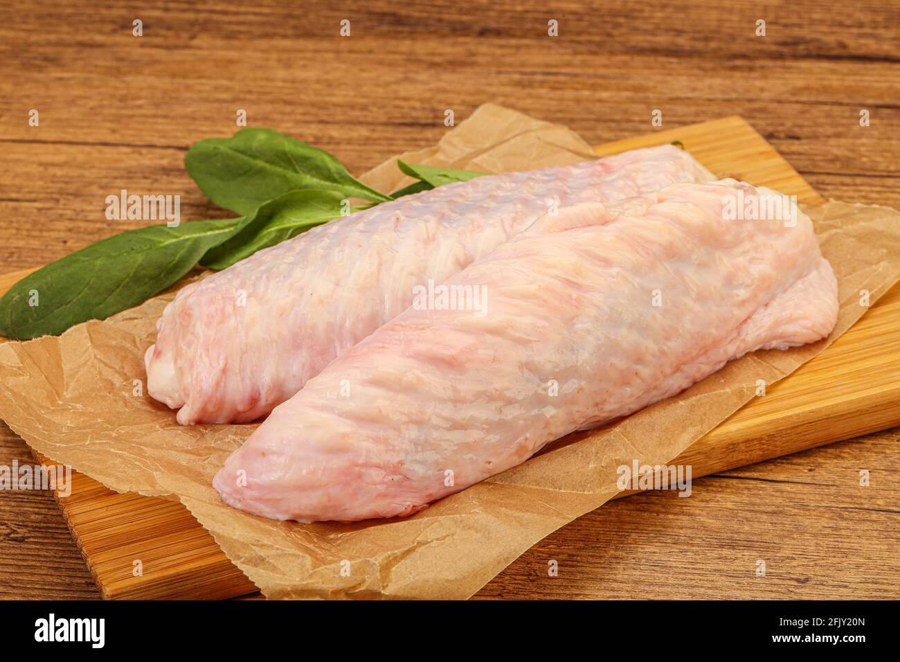 Raw turkey wings ready for cooking Stock Photo - Alamy