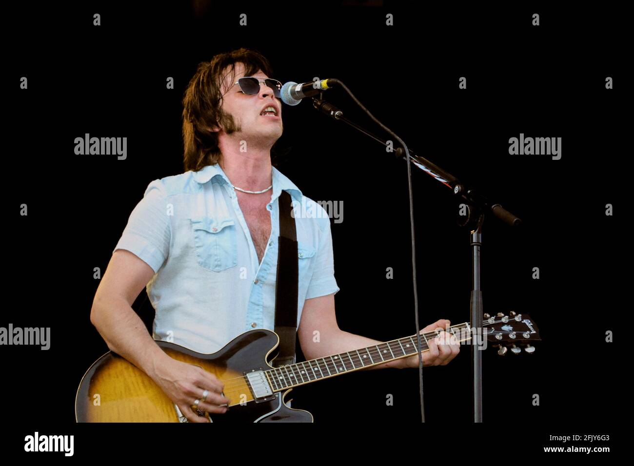 Supergrass band hi-res stock photography and images - Alamy